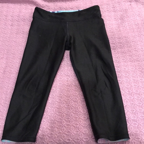 Ivivva | Pants & Jumpsuits | Ivivva Reversible Cropped Leggings | Poshmark